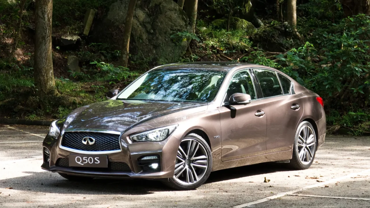 Infiniti considers reviving the Q50 with a manual gearbox – EV Smarts