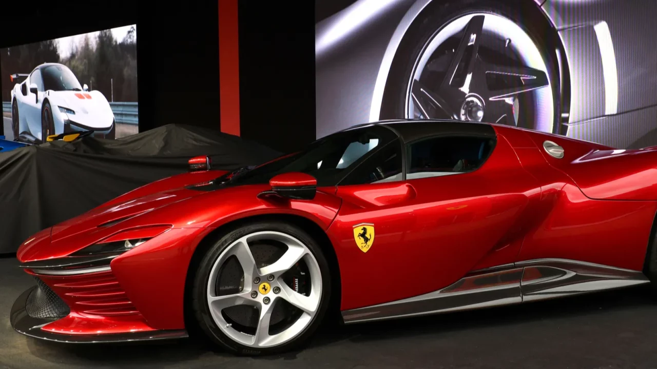 Daytona SP3 by Ferrari becomes the priciest new Ferrari ever sold – EV ...