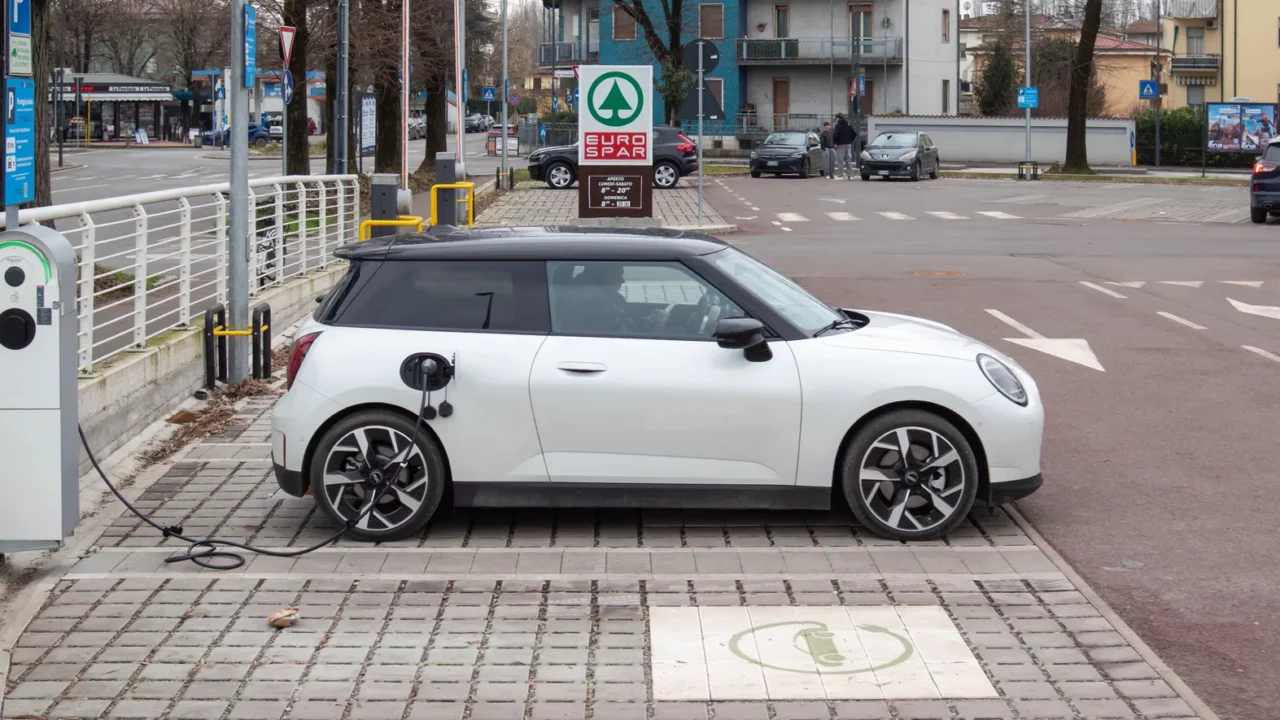 Electric vehicles that could see major price drops in 2026 – EV Smarts