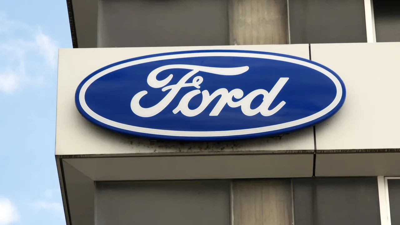 Ford CEO defends repair limits as a safety issue after Trump’s right-to ...